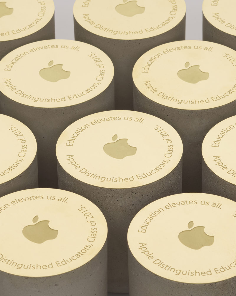 Apple Distinguished Educators | Award Design | Manual